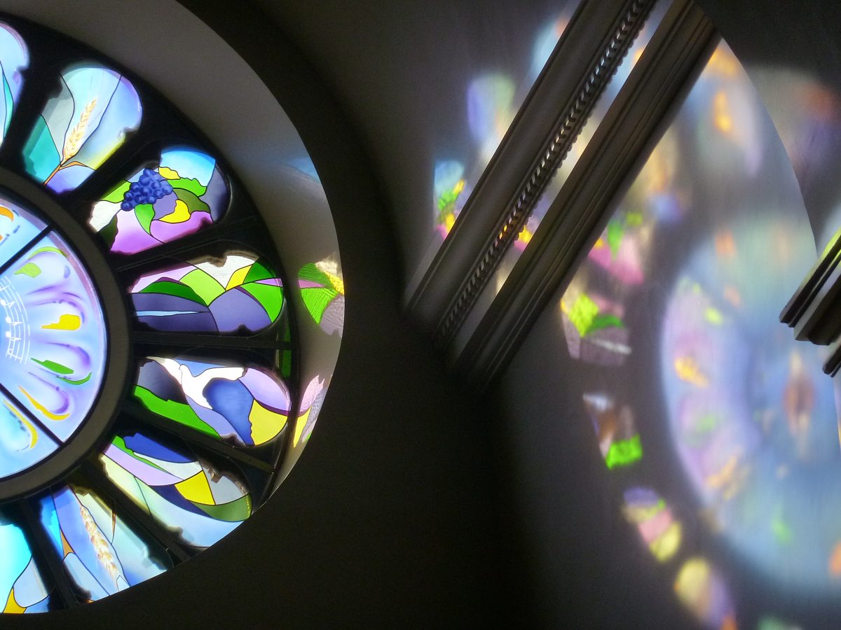 Rose Window at Cathedral of San Juan Bautista | Derix Glasstudios